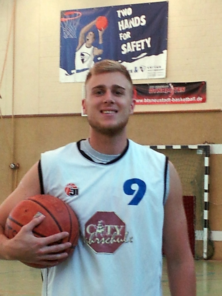 Der Kader 2013/2014 „Spielerprofil: Maximilian Wagner“ | BTS Neustadt ...